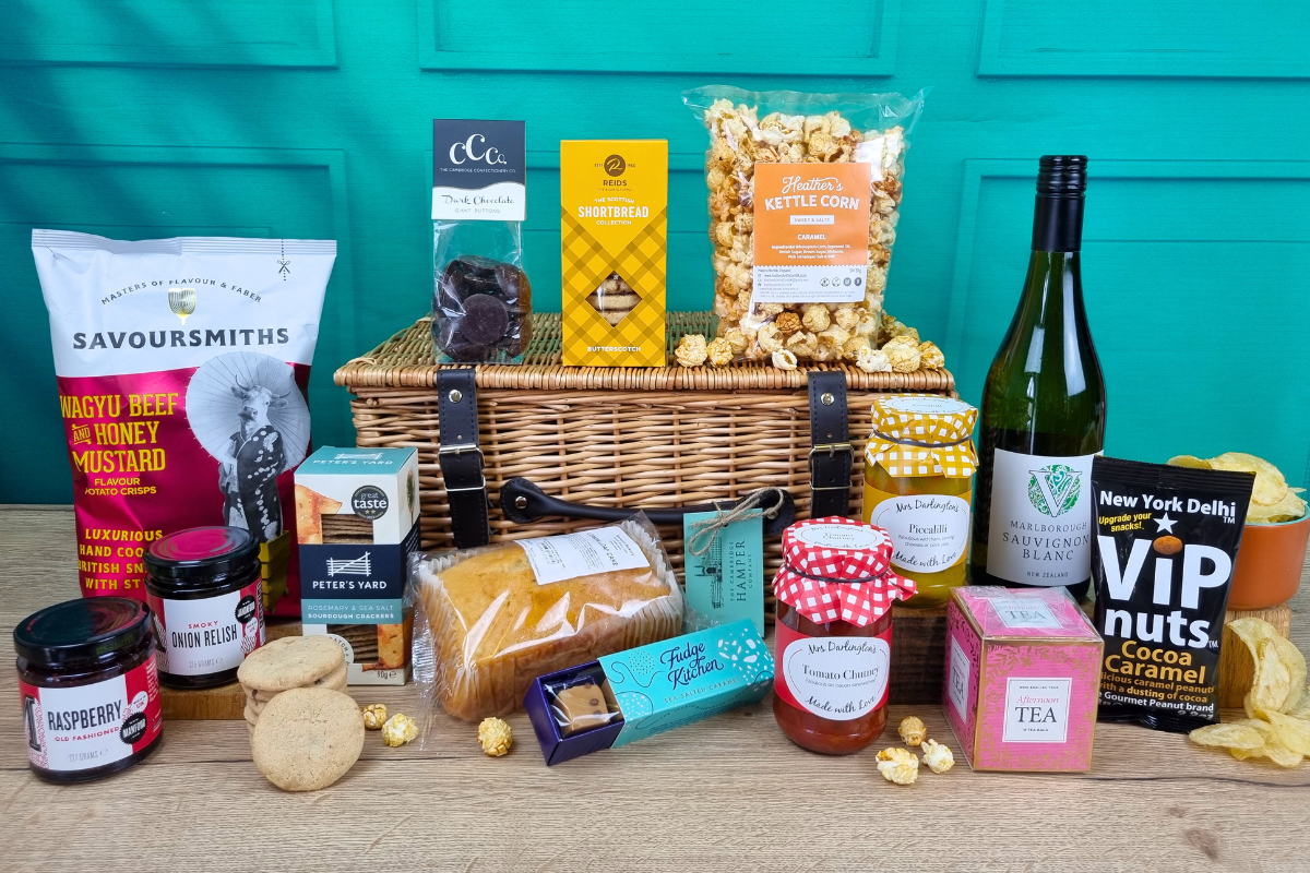 Queens - Luxury Gift Basket Hamper - The Cambridge Hamper Company